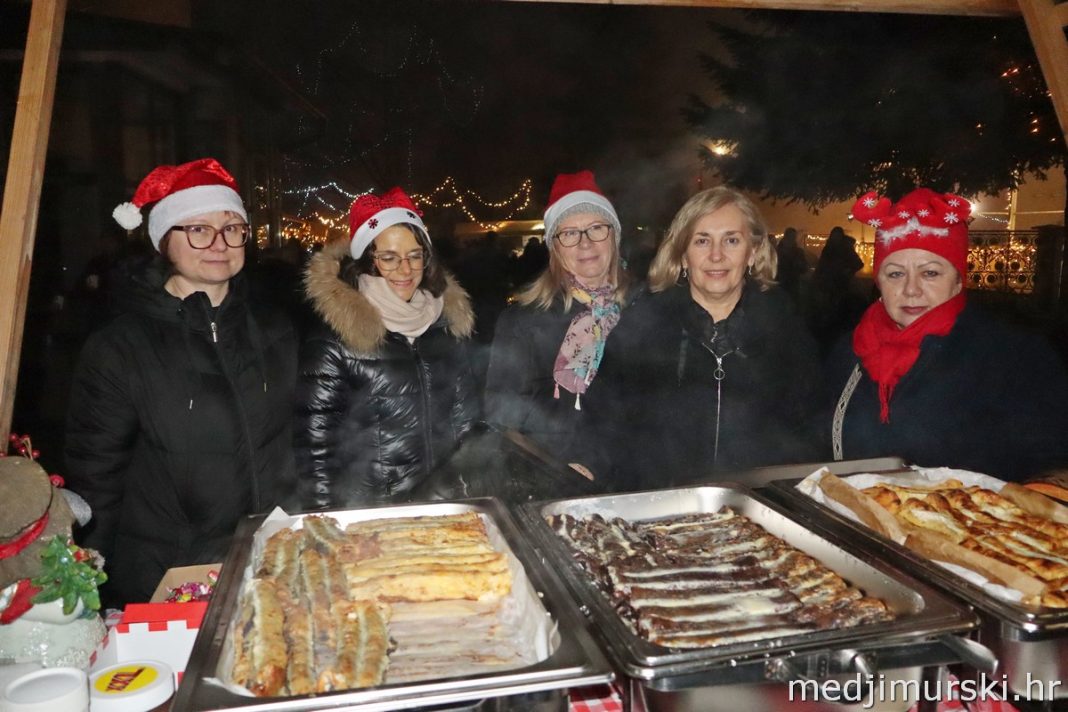 FOTO Dobrotvorni ‘Adventski sajam’ u Belici uz fritule, vafle ...